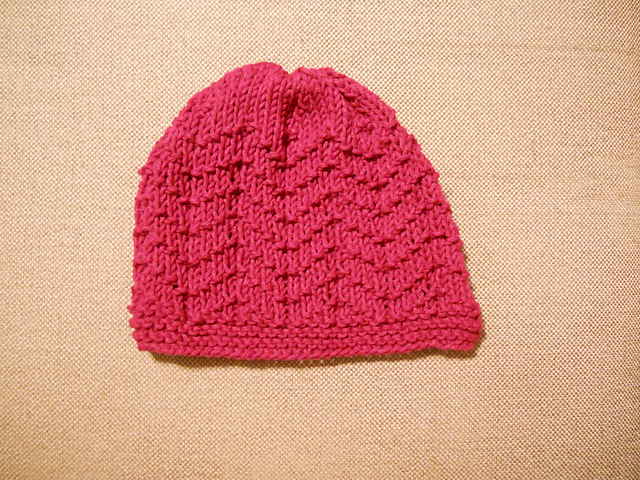 Ravelry: Point of Hope Reversible Chemo Cap pattern by Robin Celli