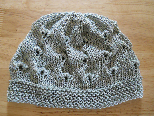 Ravelry: Eyelet Waves pattern by Robin Celli
