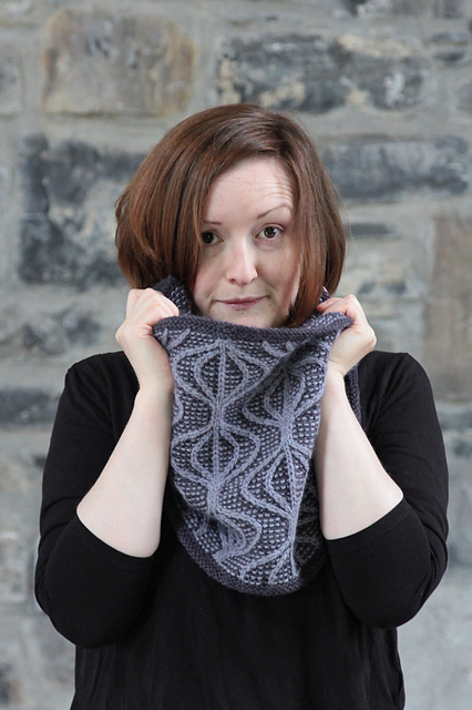 Ravelry: Fána pattern by Plays With Fibre