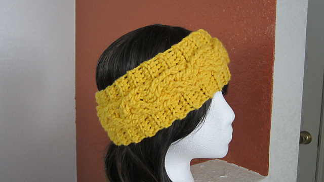 Ravelry: Country girl headband pattern by Ashley Giddens