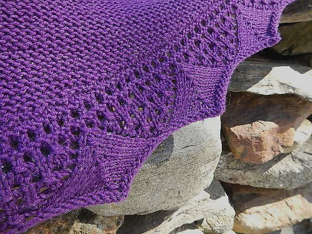 Ravelry: Maëlys pattern by Delusional Knitter Designs