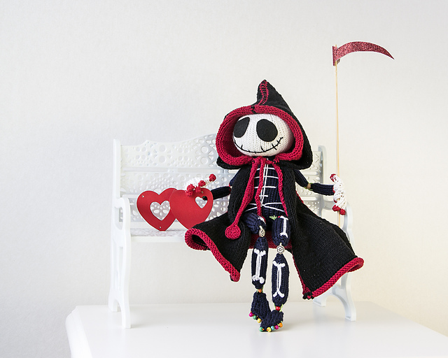 Ravelry: Reaper Doll pattern by Tatyana Korobkova
