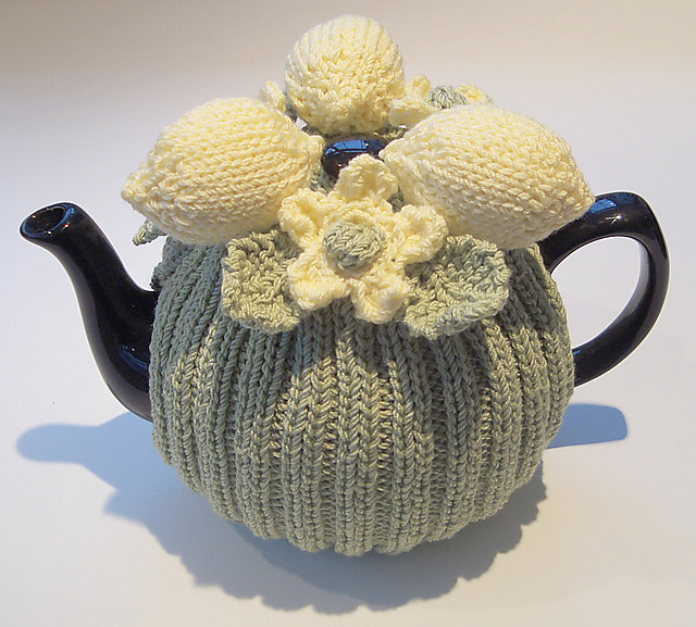 Ravelry: Lemon Tea. Tea Pot Cosy pattern by Audrey Wilson