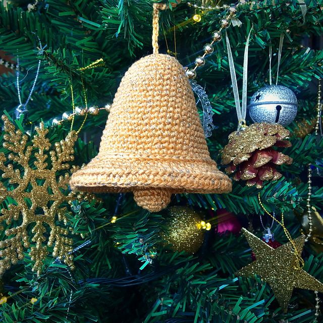 Ravelry: Lovely Quick Christmas Bell pattern by Rachael Berry