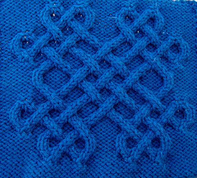 Ravelry: Celtic Motif (knot #069) pattern by Devorgilla's Knitting ...