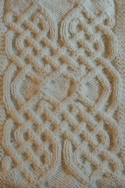 Ravelry: Celtic Motif (knot #082) pattern by Devorgilla's Knitting ...