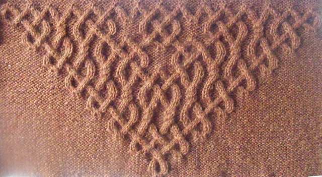 Ravelry: Celtic Motif (knot #380) pattern by Devorgilla's Knitting ...
