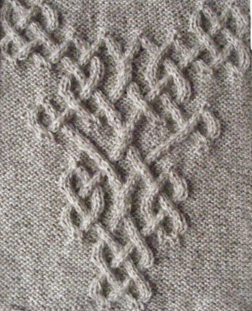 Ravelry: Celtic Motif (knot #394) pattern by Devorgilla's Knitting ...