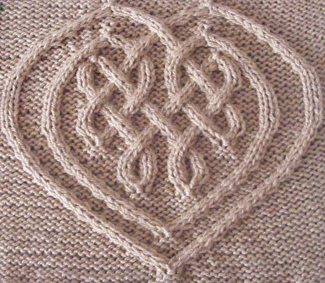 Ravelry: Celtic Heart #208 pattern by Devorgilla's Knitting (sometimes...)