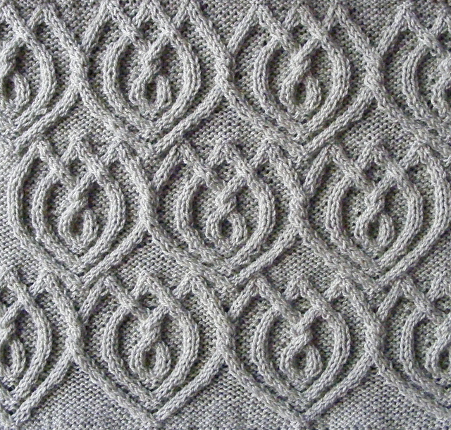 Ravelry: Celtic Motif (knot #370) pattern by Devorgilla's Knitting (sometimes...)