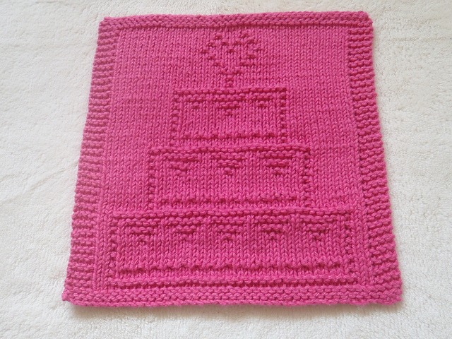 Ravelry: 3-Tier Cake pattern by Louise Sarrazin