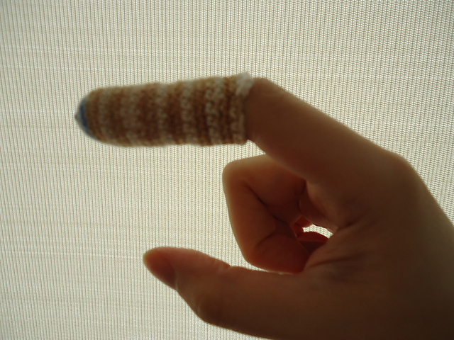 Ravelry: Crocheter's Thimble pattern by Dez Alyxander
