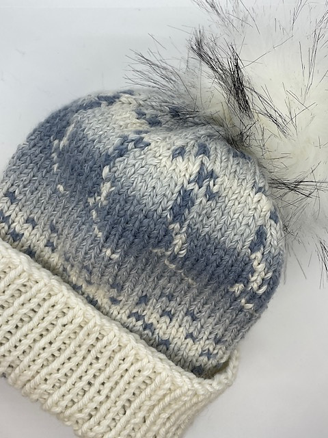 Ravelry: Vintage Snowflake Hat pattern by Leeanne Lange