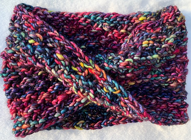 Ravelry: New Year's Cowl pattern by Diane L. Augustin
