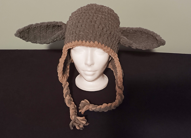 Ravelry: Alien Ears Hat pattern by Dianna Main