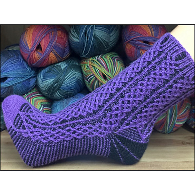 Ravelry: *Braxos* pattern by Birgit Freyer