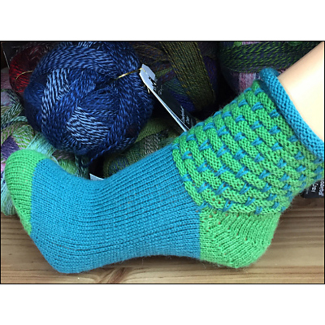 Ravelry: *Oskar* pattern by Birgit Freyer