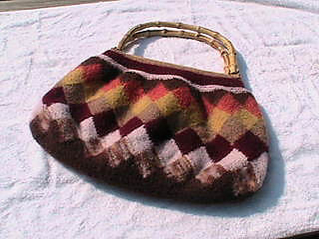Ravelry: Felted Entrelac Bag pattern by Plymouth Yarn Design Studio