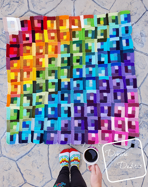 Ravelry: Linen Log Cabin Square pattern by Divine Debris