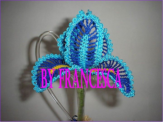 Ravelry: Flower IRIS pattern by Francesca Isernia