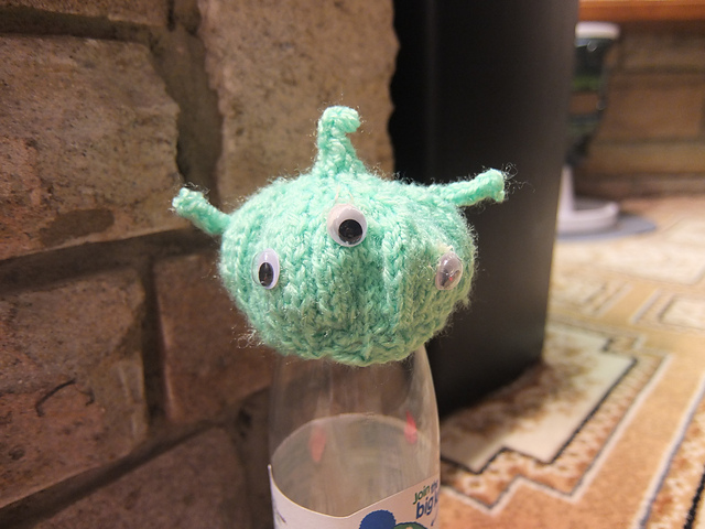 Ravelry: Big Knit 'Toy Story Alien'. pattern by Dodgethecat