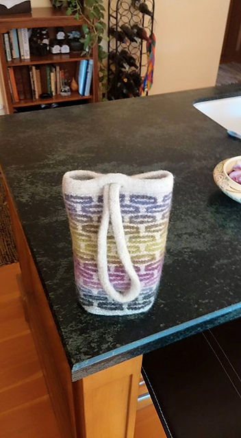 Ravelry: Slippity Do Dah Bag pattern by Andy Mordoh