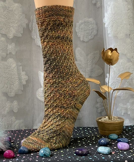Ravelry: Shoreline Socks pattern by Dolly Quinn