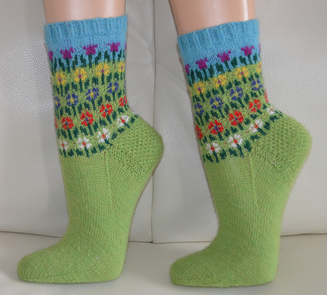 Ravelry: domoshi's Spring Socks
