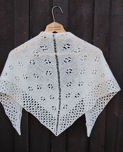 Ravelry: Leine sommerfuglsjal pattern by Randi Stoltz