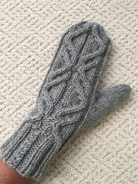 Ravelry: Carlisle Cabled Mittens pattern by Donna Brooks