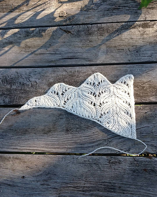 Ravelry: donnaGala's Filemot shawl