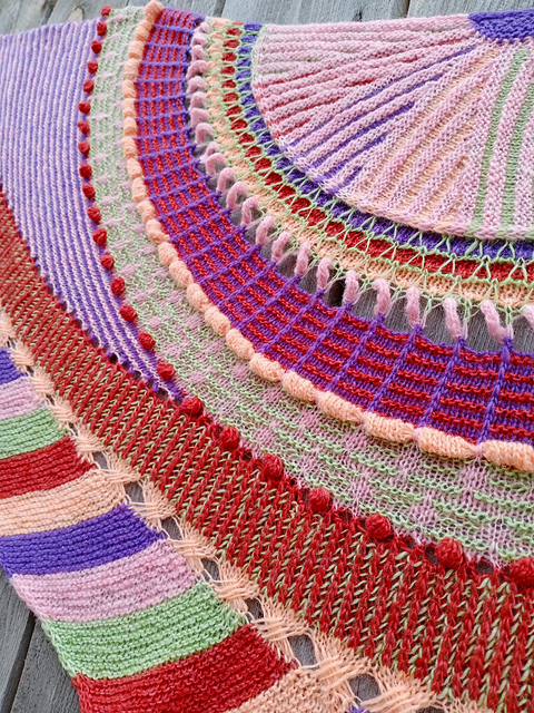 Ravelry: donnaGala's Shawlography