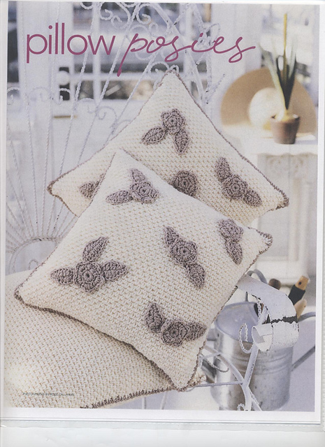 Ravelry: Pillow Posies pattern by Donna Childs