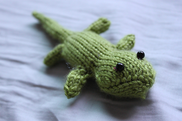 Ravelry: Little Lizard pattern by Cassidy Clark