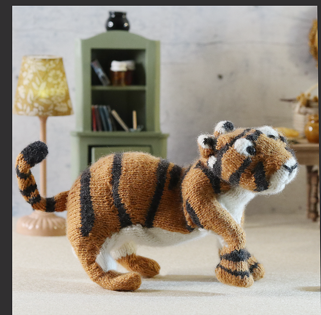 Ravelry: Tigger pattern by Claire Garland