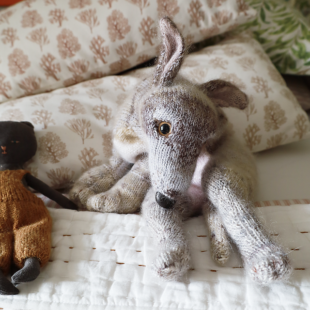 Ravelry: Whippet pattern by Claire Garland