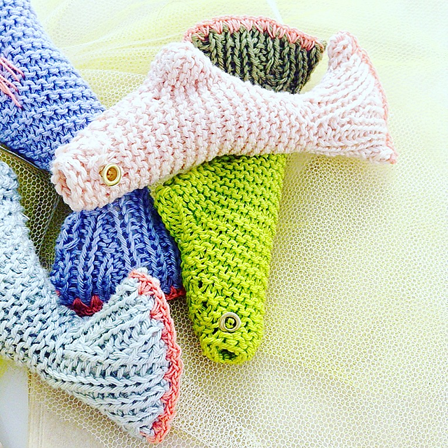Ravelry: Juggling fish part one pattern by Claire Garland