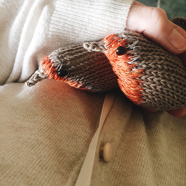Ravelry: Robin Redbreast pattern by Claire Garland