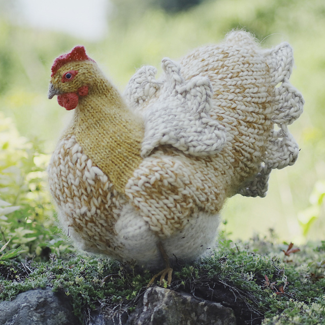 Ravelry: Hen pattern by Claire Garland