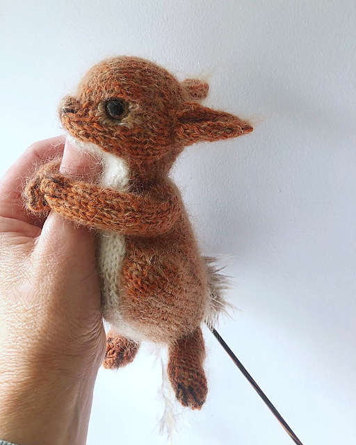 Ravelry: Squirrel Nutkin pattern by Claire Garland
