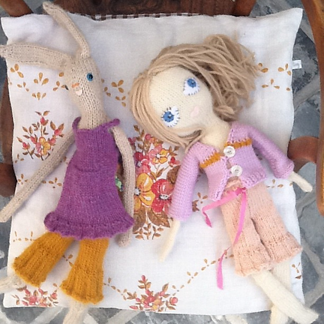 Ravelry: Dot pebbles doll clothes pattern by Claire Garland