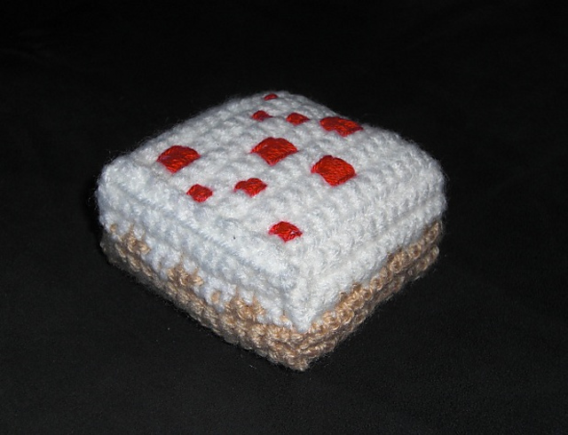 Ravelry: Minecraft Cake pattern by Minke van der Zee