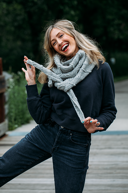 Ravelry: Anemoia pattern by Andrea Mowry
