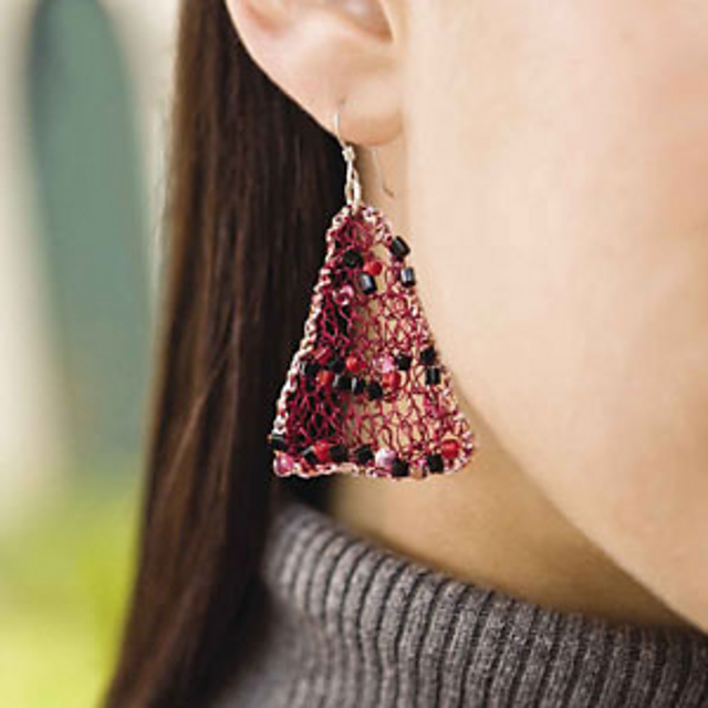 Ravelry: Dramatic Drops pattern by Gwen Blakley Kinsler