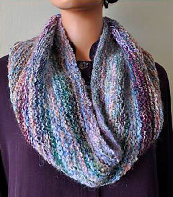 Ravelry: Color Stacks Cowl pattern by Laura A.