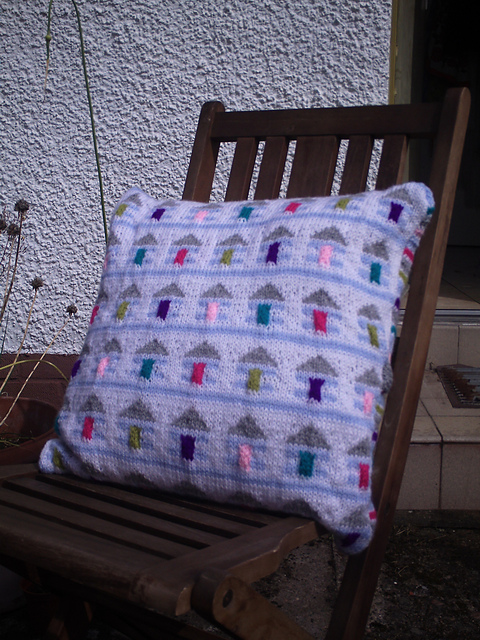 Ravelry: Beach Huts Cushion Cover pattern by Loch Ness Knitting