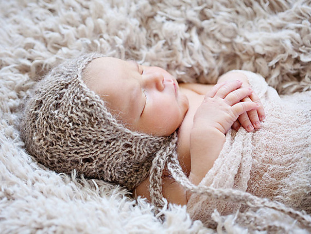 Ravelry: Perfect Arrows Bonnet pattern by Agnese Iskrova