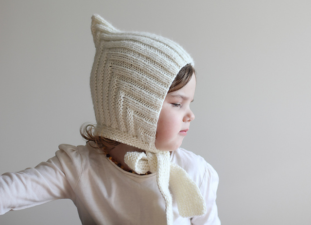 Ravelry: Elf Ribbed Pixie pattern by Agnese Iskrova