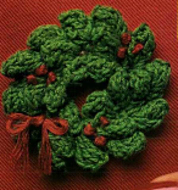 Ravelry: Wreath Pin pattern by Rebecca Ritchey