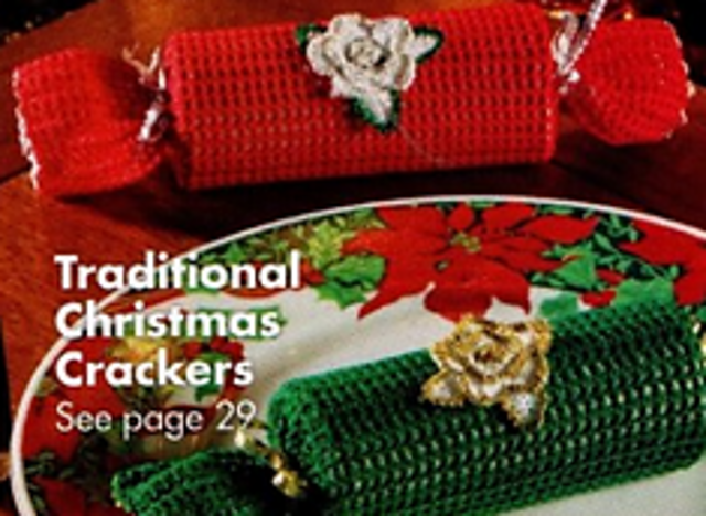 Ravelry: Christmas Crackers pattern by Louise Puchaty